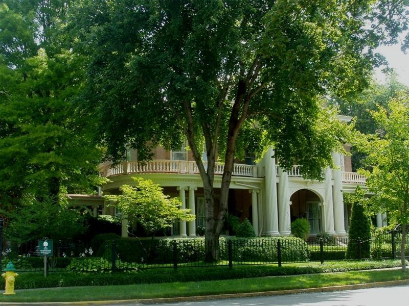 Twickenham Historic District - Huntsville Neighborhood
